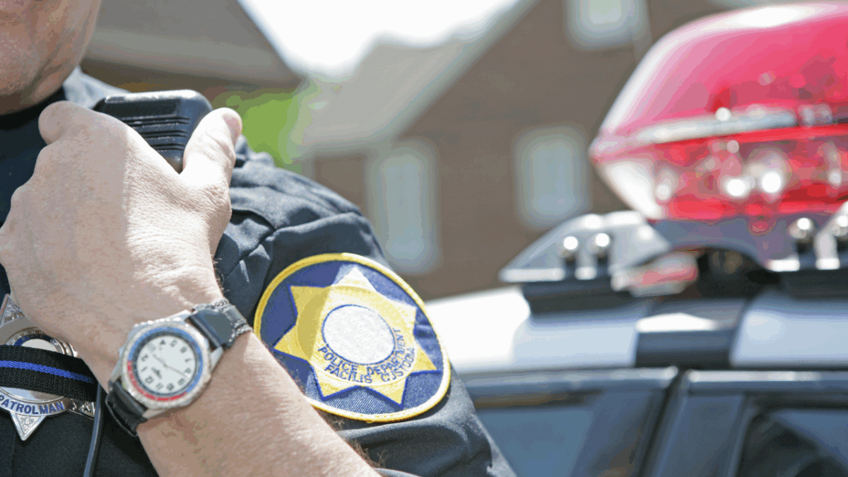 When Can You Ignore a Police Officer and Walk Away?